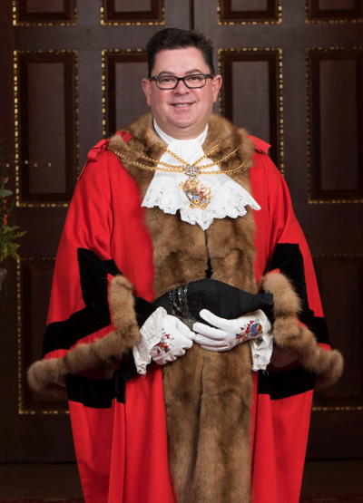 Ceremonial Gloves for Alderman Timothy Hailes – Jenny Adin-Christie ...